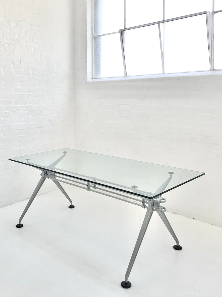 Airon Glass & Aluminium Table — Nord