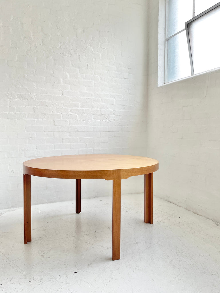 Rud Thygesen & Johnny Sørensen Table — Nord