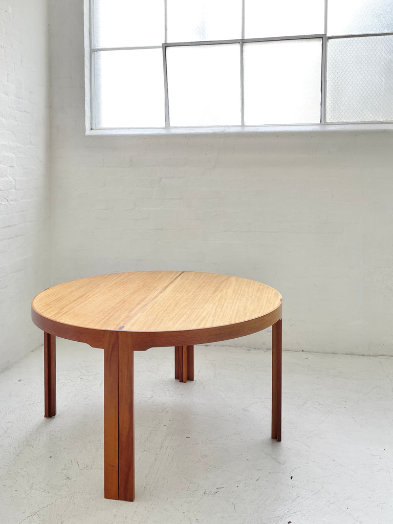Rud Thygesen & Johnny Sørensen Table — Nord