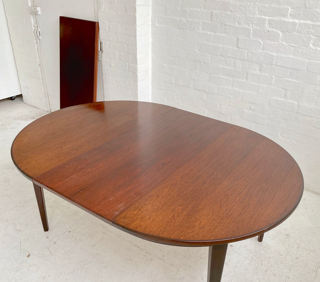 Omann Jun Rosewood Dining Table — Nord