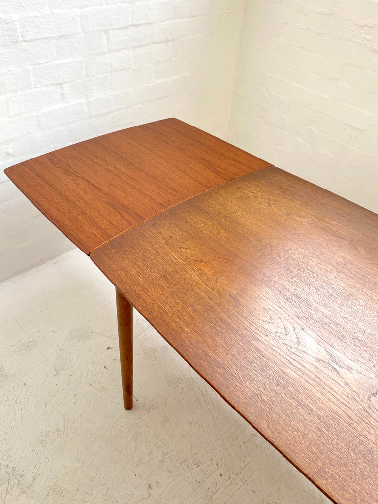 Danish Extension Dining Table — Nord
