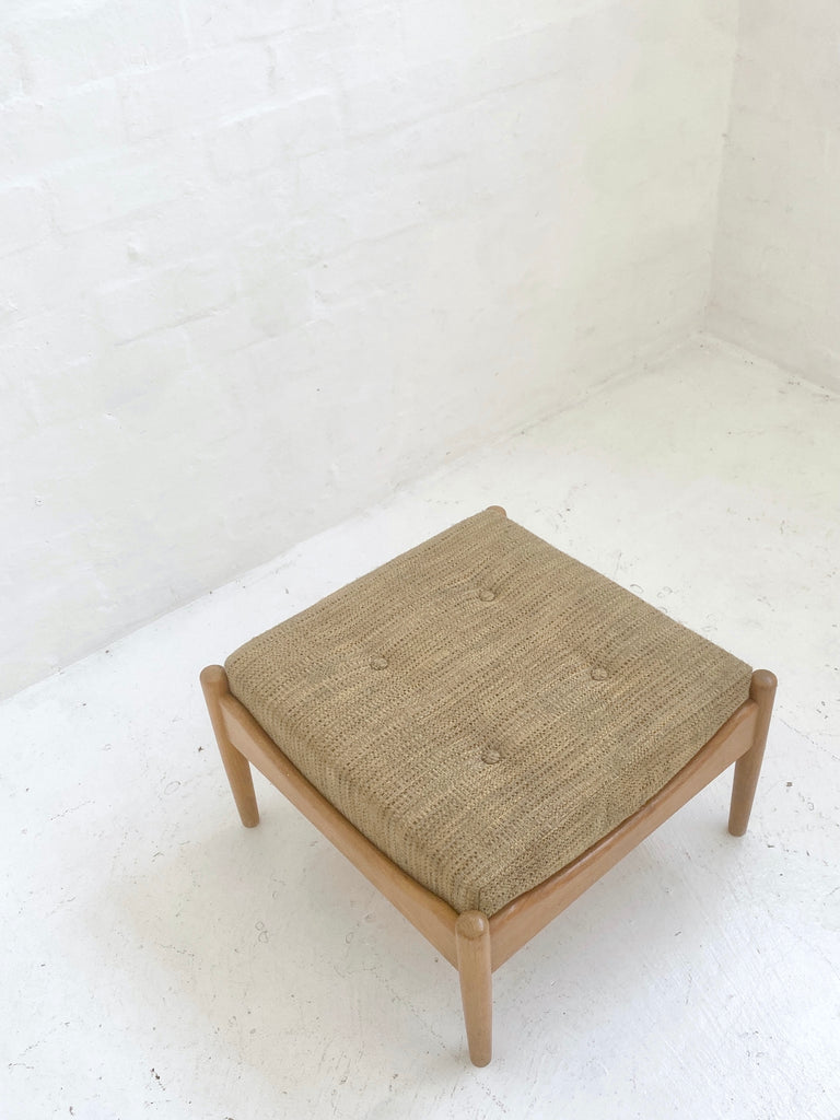 Danish Oak Stool — Nord