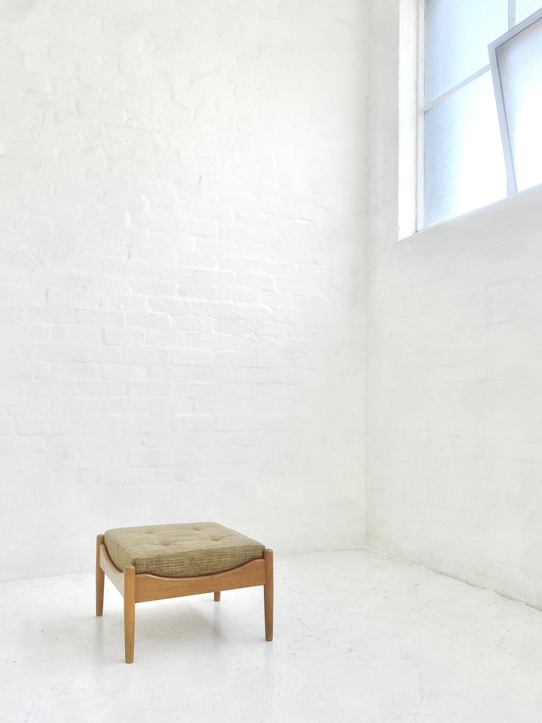 Danish Oak Stool — Nord