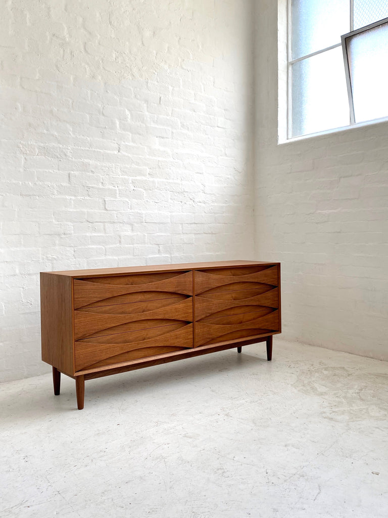Arne Vodder 'AV08' Bank of Drawers — Nord