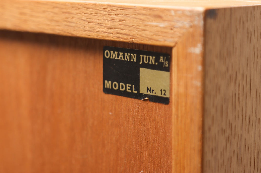 Omann Jun ‘Model 12’ Bookshelves — Nord